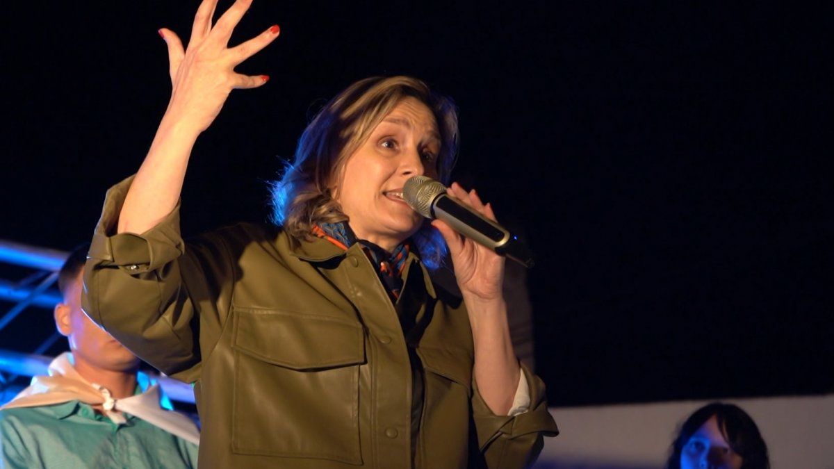 Laura Raffo hizo su primera gira por el interior en el marco de ...