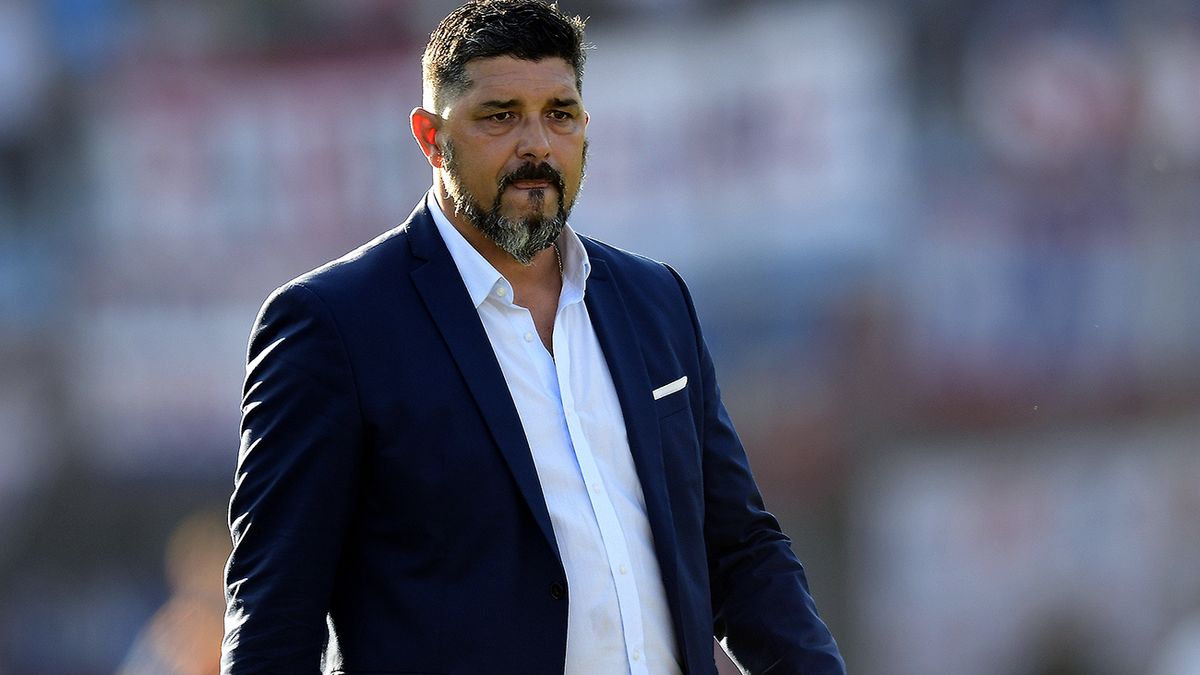 Leonardo Ramos a un paso de ser el nuevo DT de Peñarol