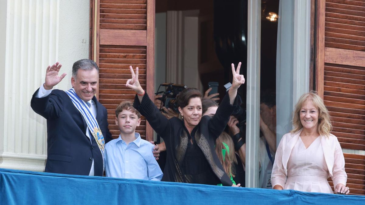 El eufórico saludo de la primera dama, Laura Alonsopérez, desde el ...