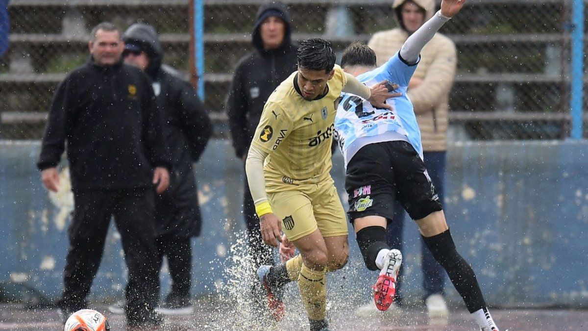 Cerro le ganó 2-0 a Peñarol en el Tróccoli, y si el domingo Nacional ...