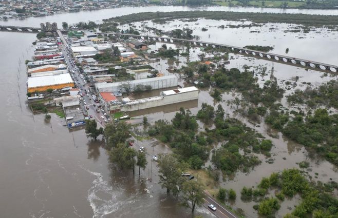 Inundaciones en Melo y Río Branco: más de 200 familias evacuadas y zona ...