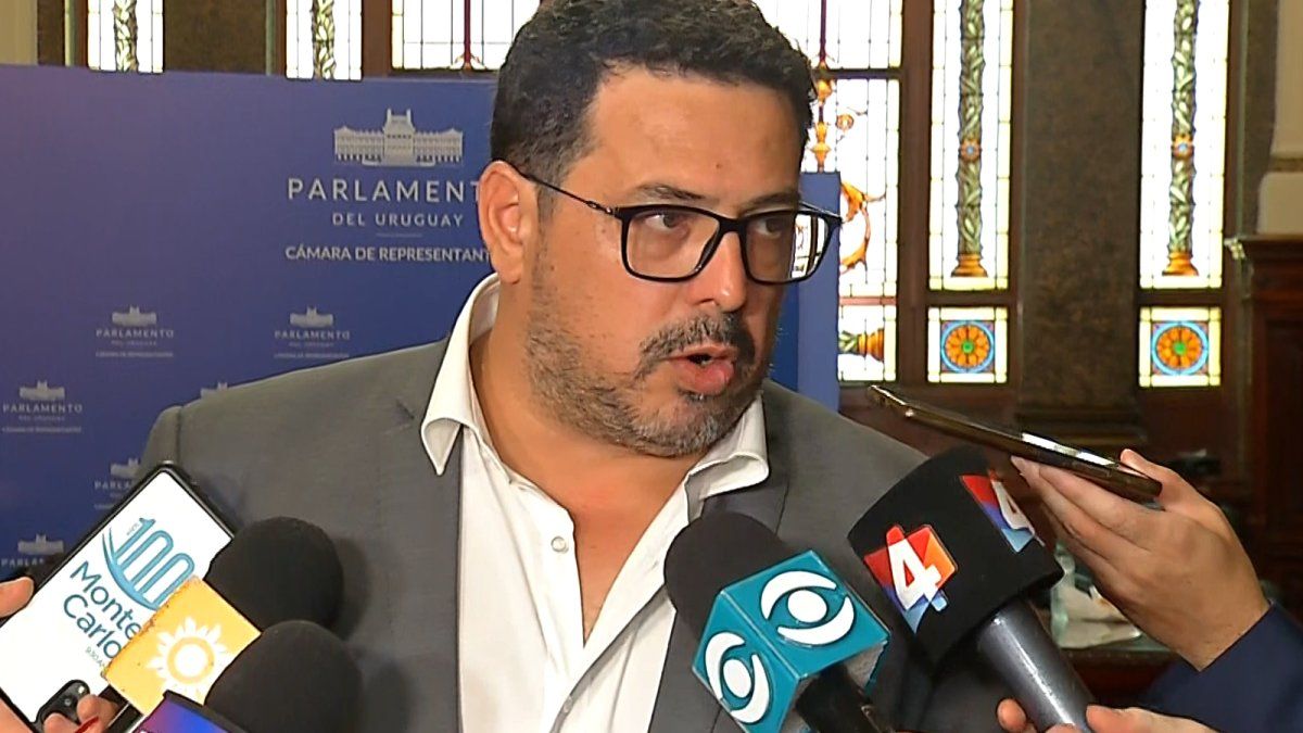 Alejandro Sánchez: Sería bueno que Azucena Arbeleche no le dé consejos ...
