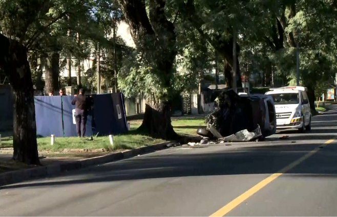 Un auto chocó contra un árbol en Prado y dejó un joven muerto y dos heridos