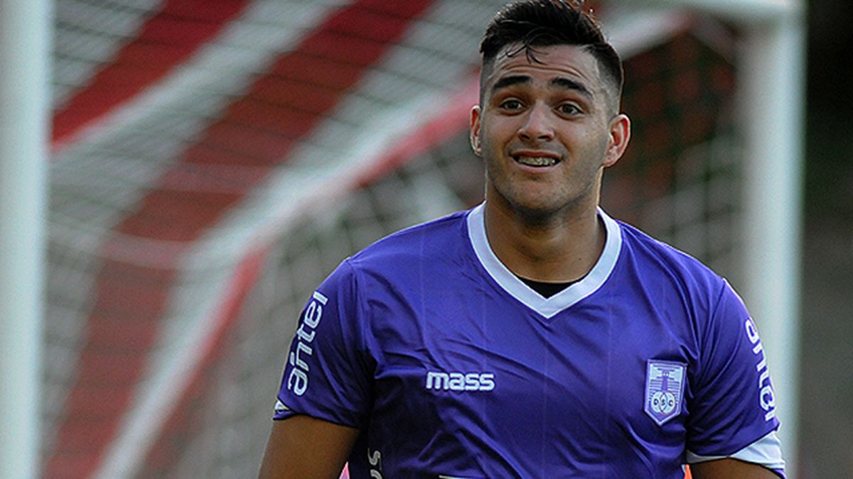 Defensor 1-0 River, Plaza 3-2 Sud América y Racing 1-0 Fénix