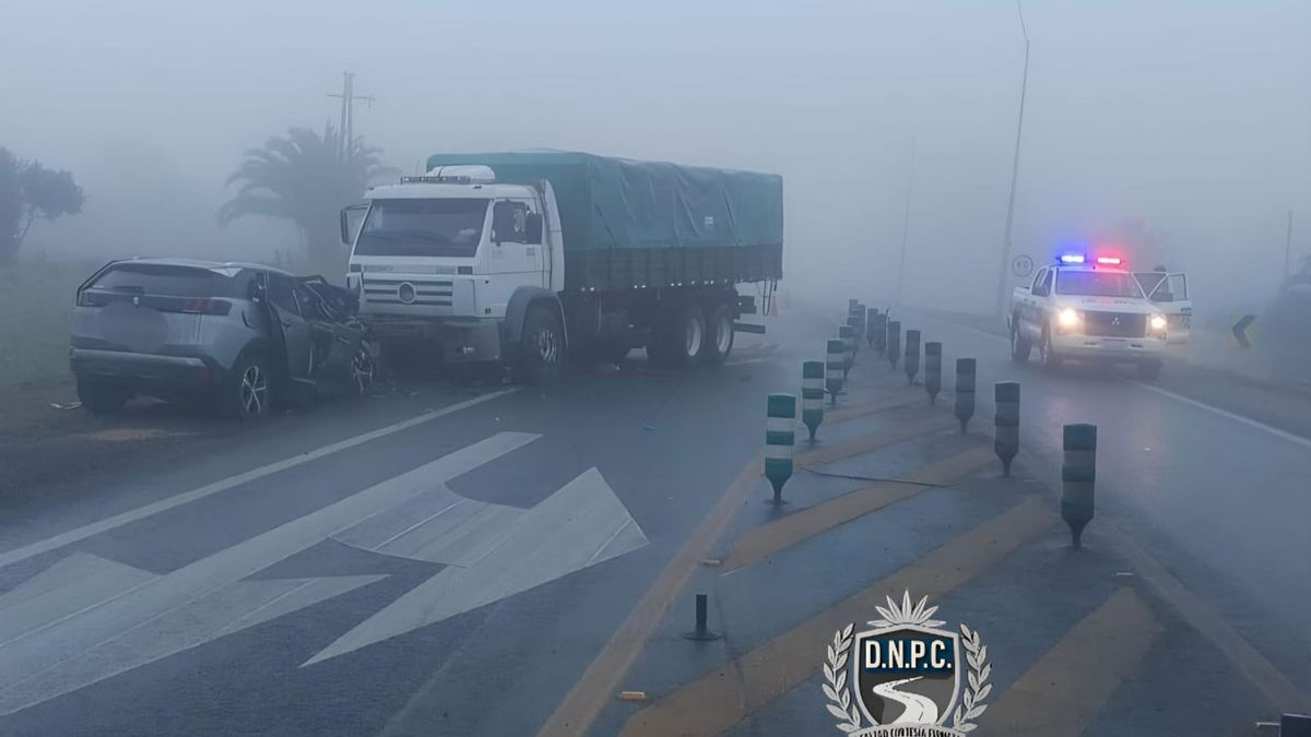 Camioneta circulaba a contramano por ruta 2 y chocó con un camión de ...