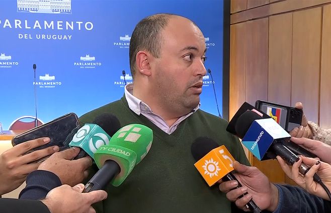 Tras la renuncia de Albisu, el Frente Amplio sigue adelante con ...