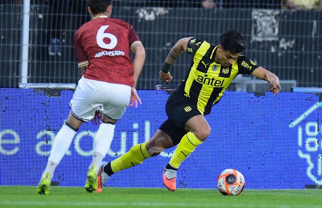 Peñarol le ganó a Wanderers 3 a 0 en la 12ª fecha del Torneo Clausura