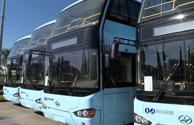 Llegaron los buses turísticos eléctricos que estarán operativos desde ...
