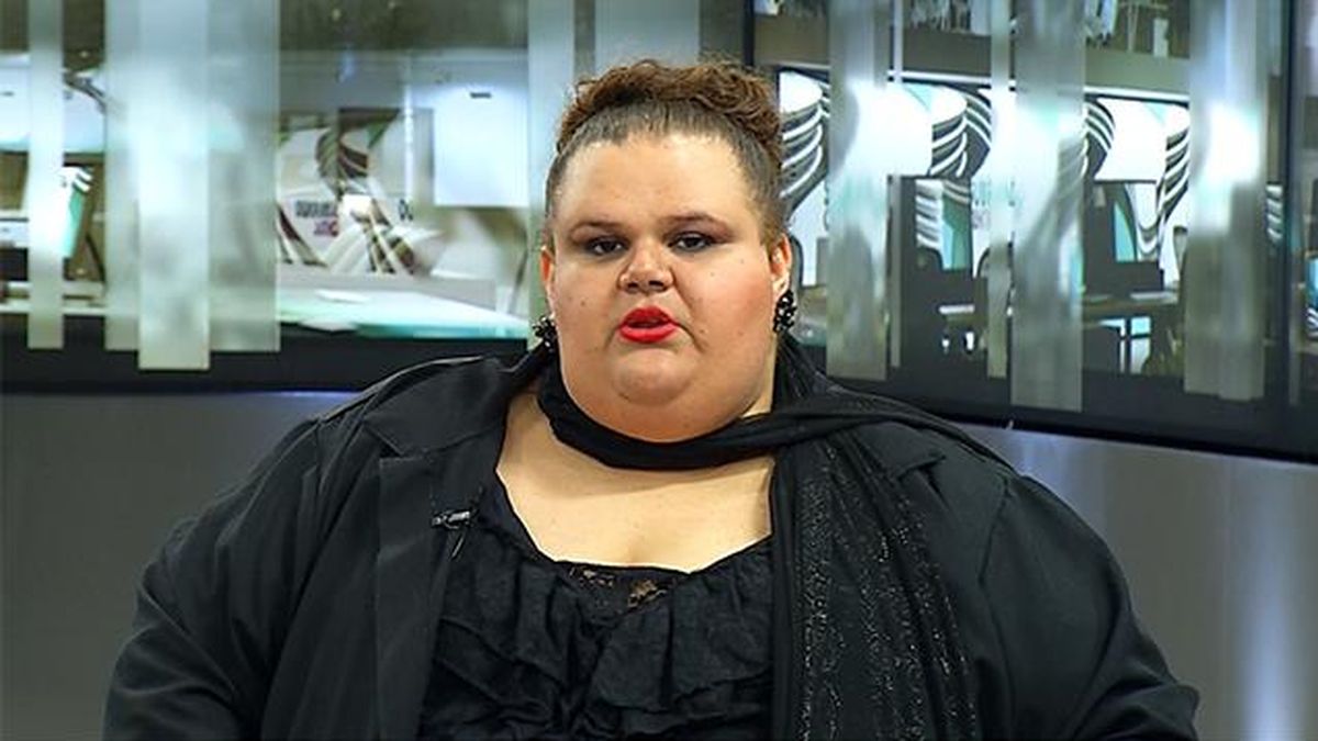 Declara la exsenadora Michelle Suárez por la falsificación de firma