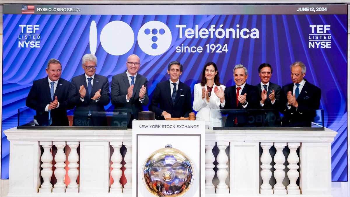 Telefónica toca la campana en la Bolsa de Nueva York para celebrar 100 ...