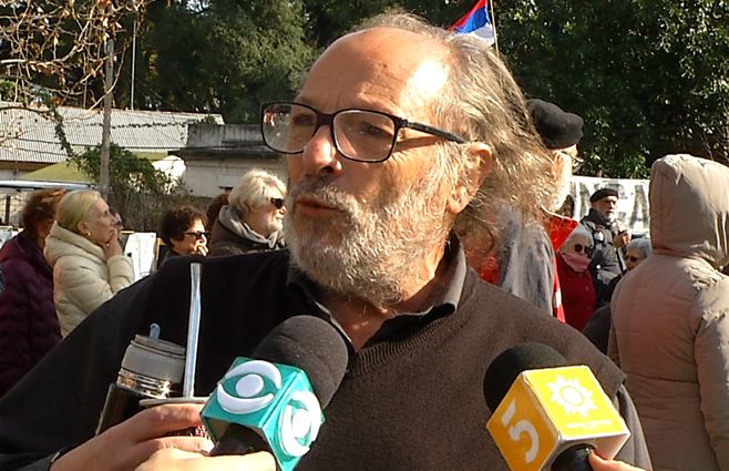 Daniel Olesker critica que el gobierno ahorró USD 540 millones en gasto ...