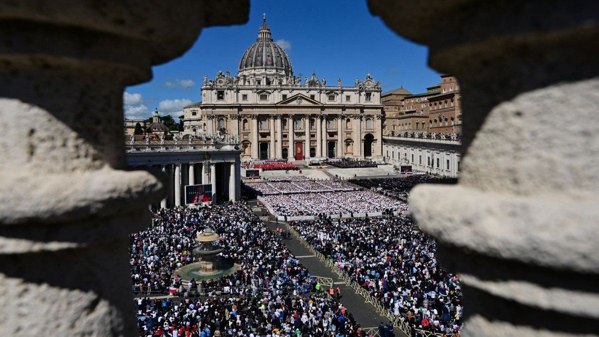 Agenda: así transcurre la ceremonia del último adiós al Papa Francisco ...