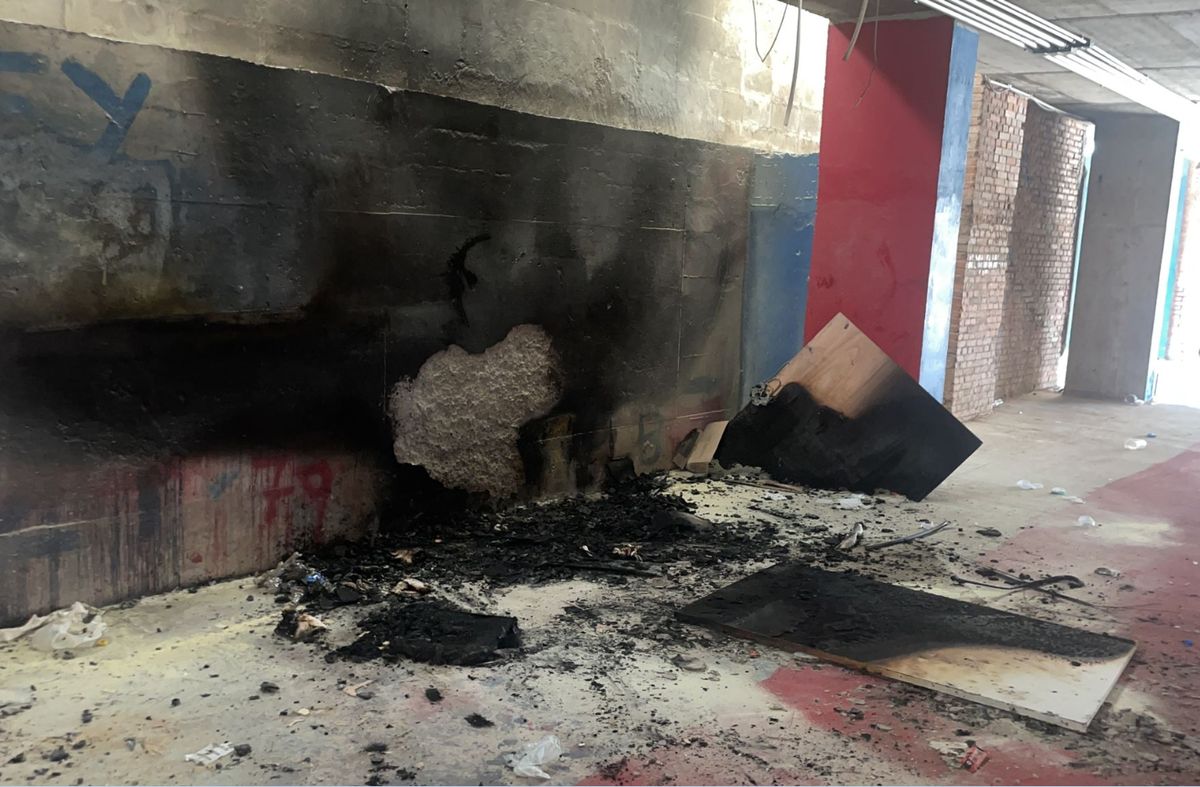 Clásico: el Gran Parque Central quedó con baños destrozados y objetos ...