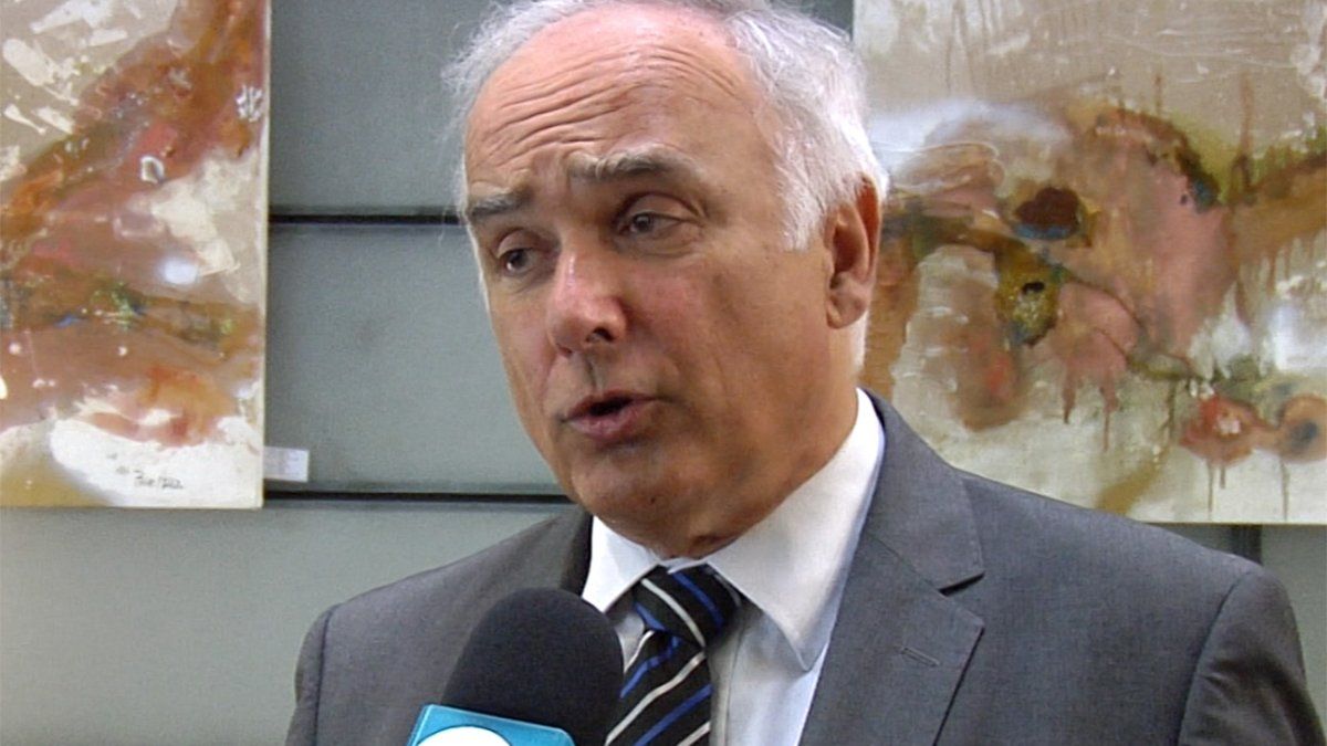 Constitucionalista Martín Risso sostiene que Pablo Caram no puede ...