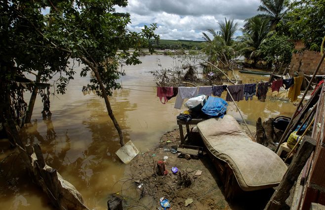 Fuertes Lluvias Dejan Miles De Desplazados En Brasil
