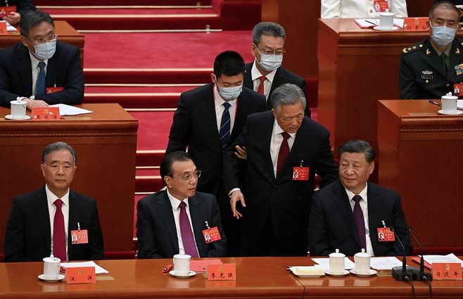 Expresidente chino Hu Jintao fue sacado a la fuerza del Congreso del ...