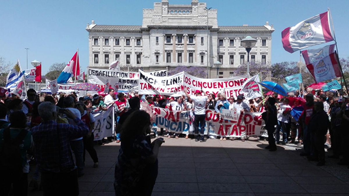 Diez claves para entender solución para los cincuentones lograda por el FA