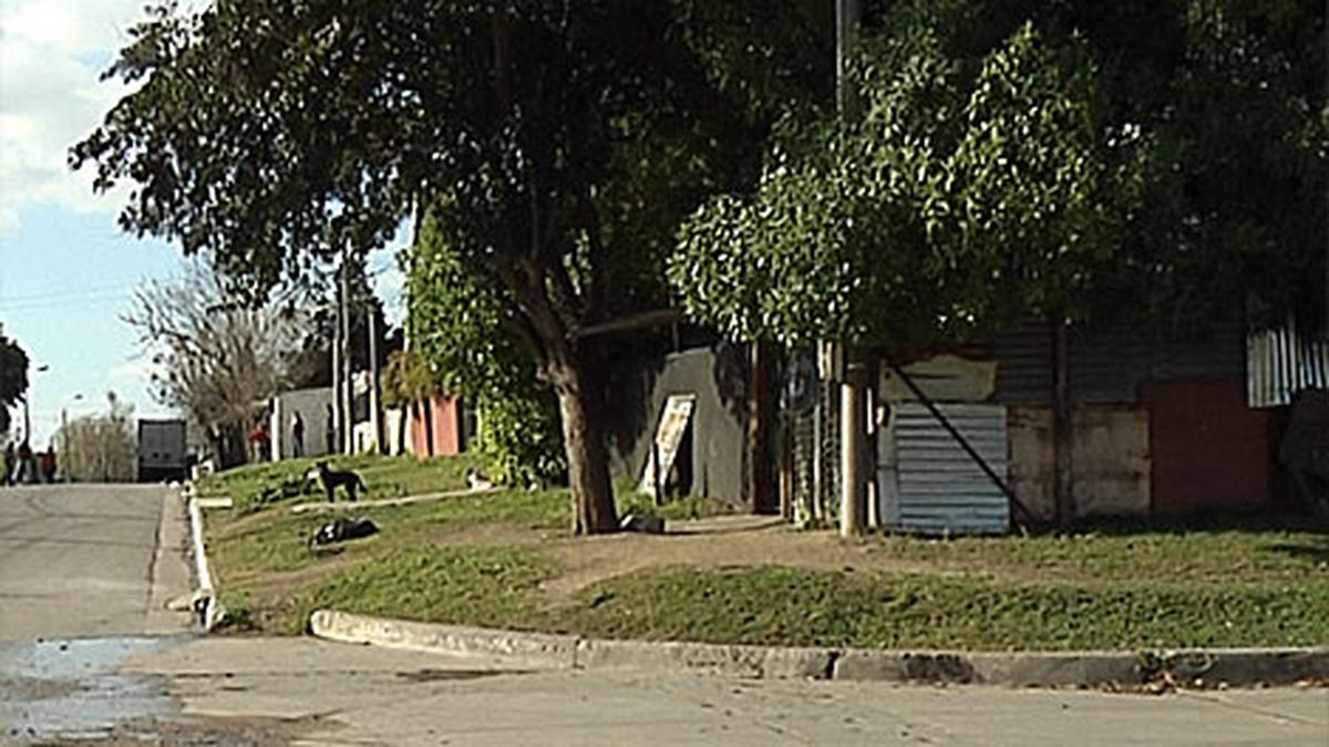 Mataron a clasificador de 19 años en barrio Marconi