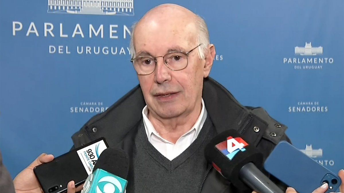 FA convocará a Bustillo al Senado por abstención de Uruguay ante ONU ...