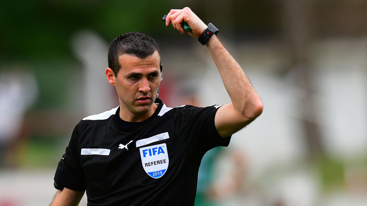 Andrés Matonte será el árbitro del clásico y Daniel Fedorczuk estará en ...