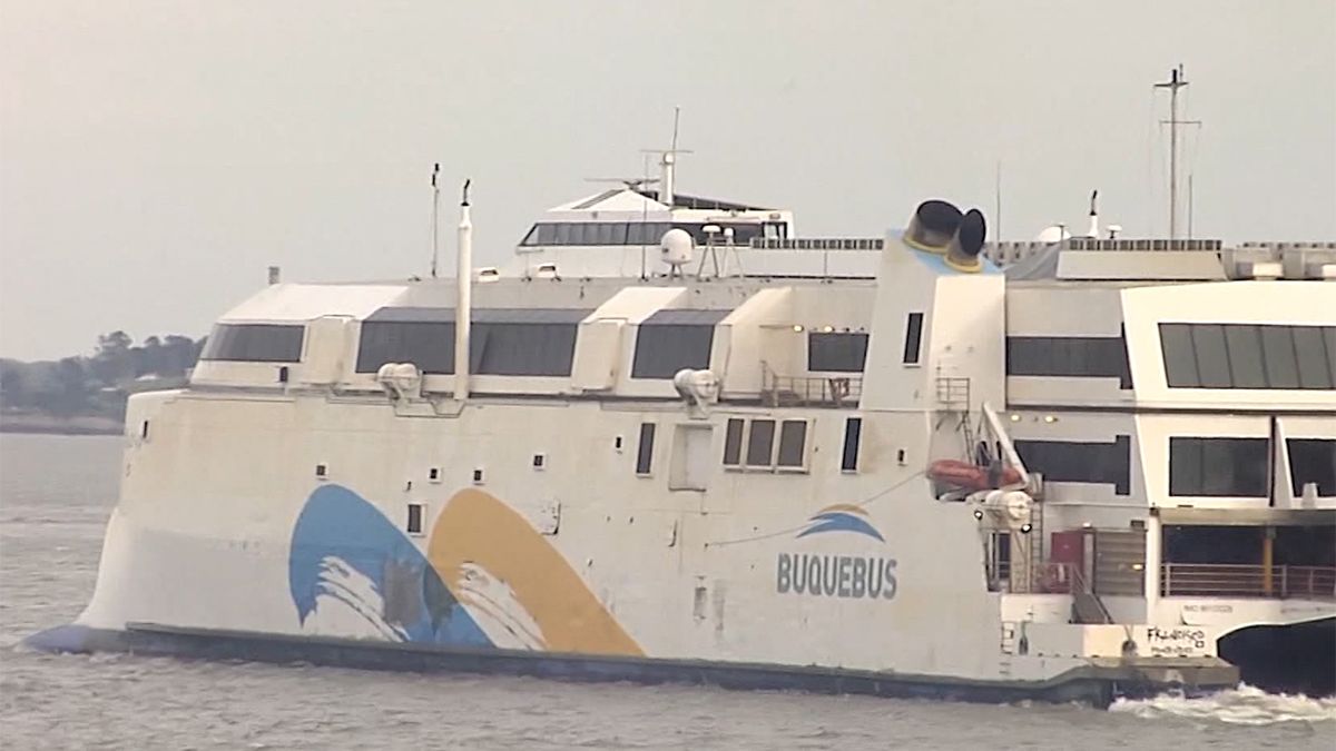 El lunes será el segundo viaje de Buquebus para pasajeros con boletos ...