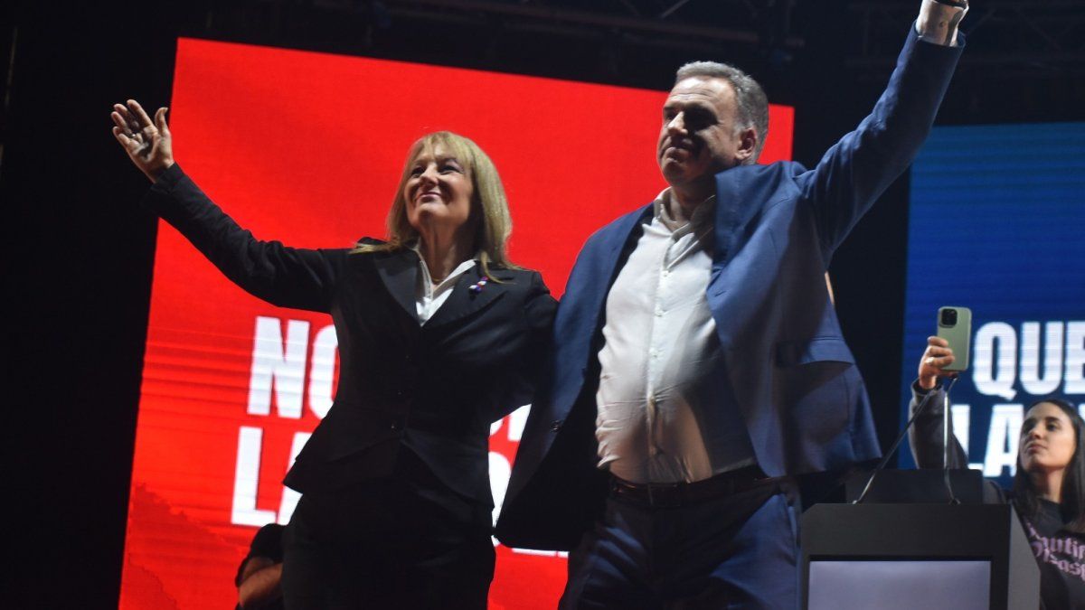 Frente Amplio presentó los principales lineamientos de su programa con ...