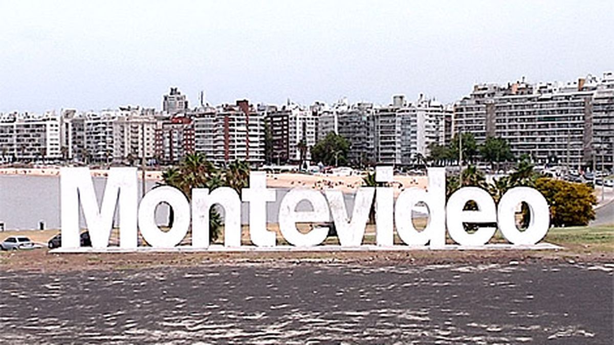 IM colocó nuevo cartel de “Montevideo” pero ahora antigrafiti