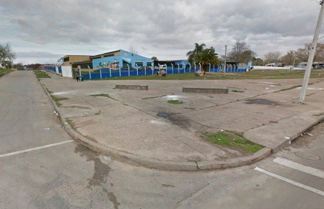 Balearon a dos jóvenes de 16 y 18 años en una plaza del barrio Marconi