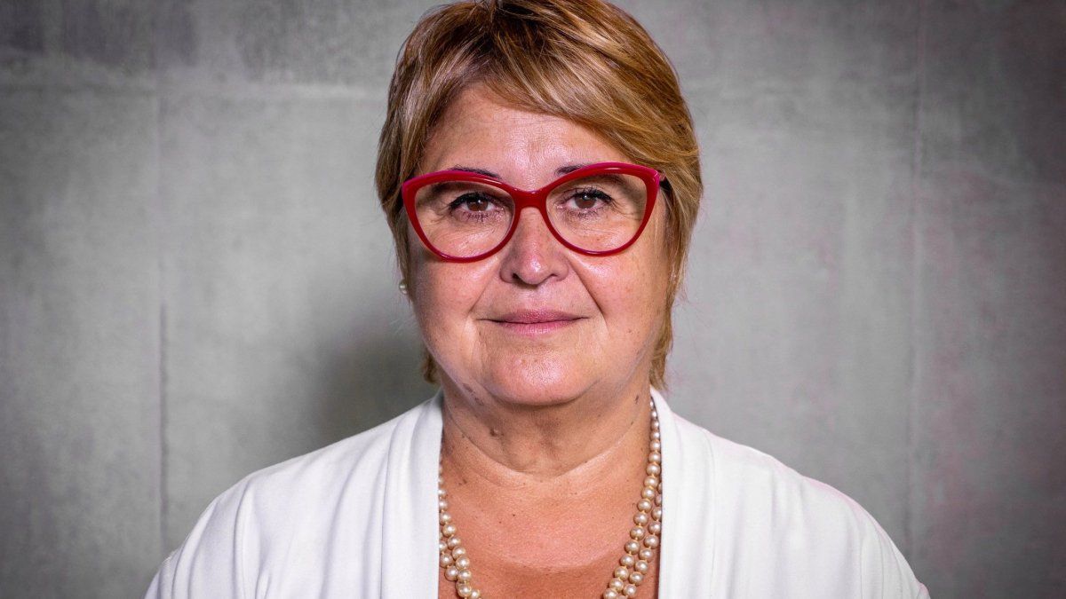 La futura ministra de Defensa presentó a 16 personas que integrarán su ...