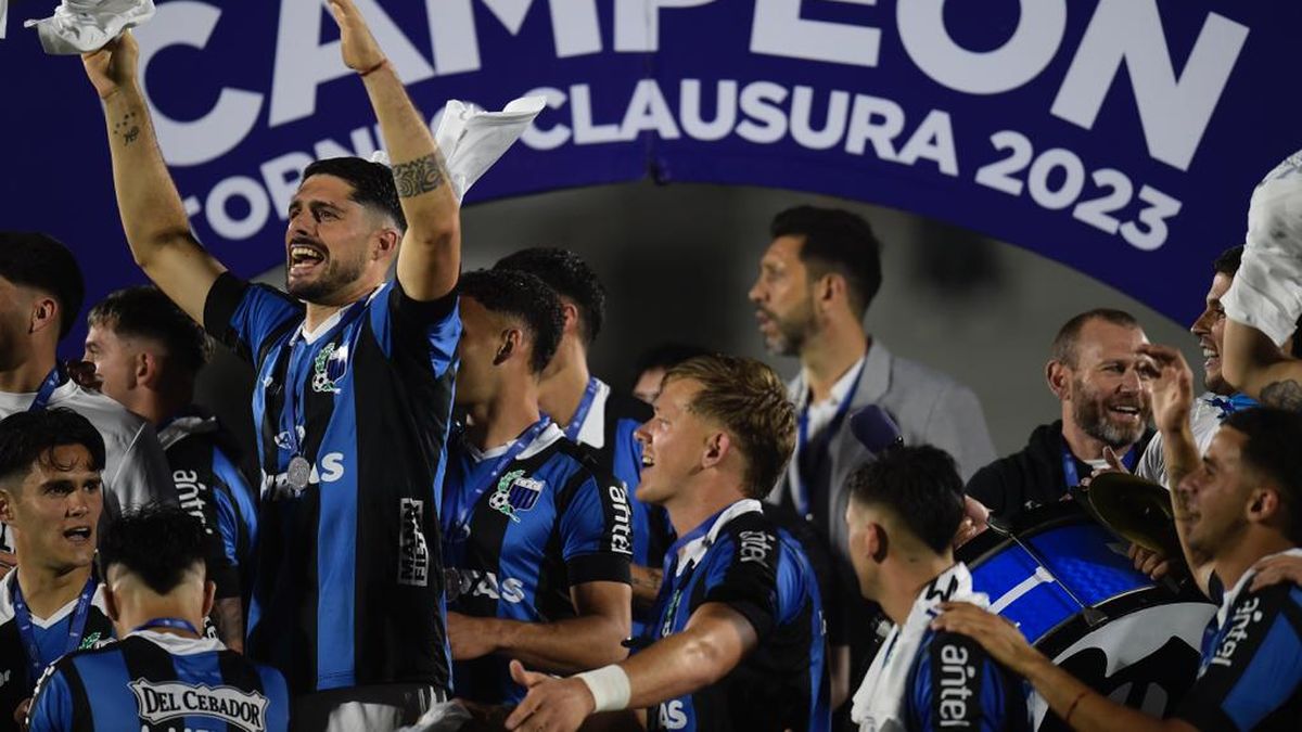 Liverpool celebró este sábado tras convertirse en campeón del Torneo ...