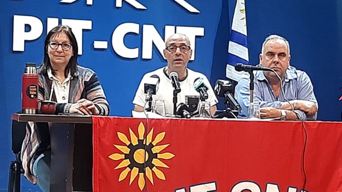 El PIT-CNT informó detalles y plataforma del paro parcial de este martes