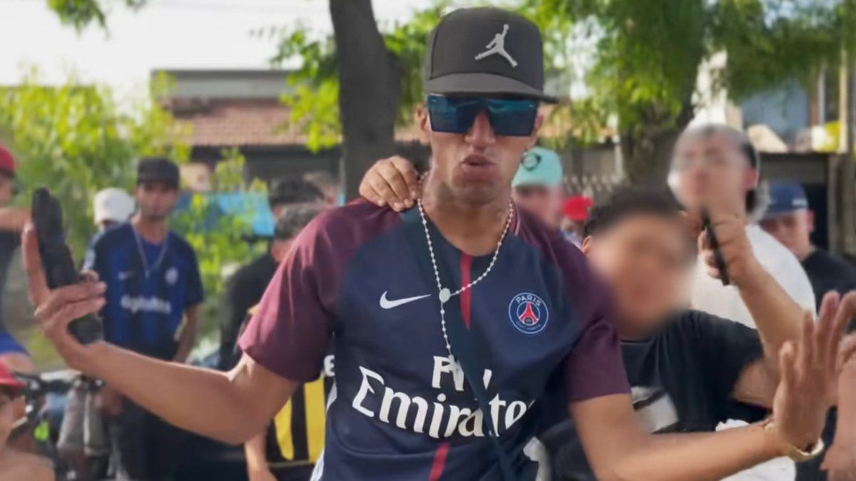 El Negro Kevin, un artista con miles de seguidores y un largo ...